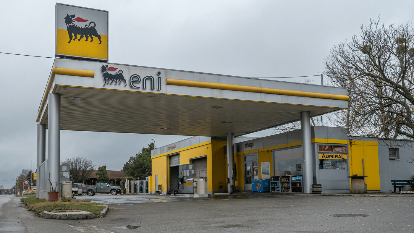 TANKSTELLE Hochhauser